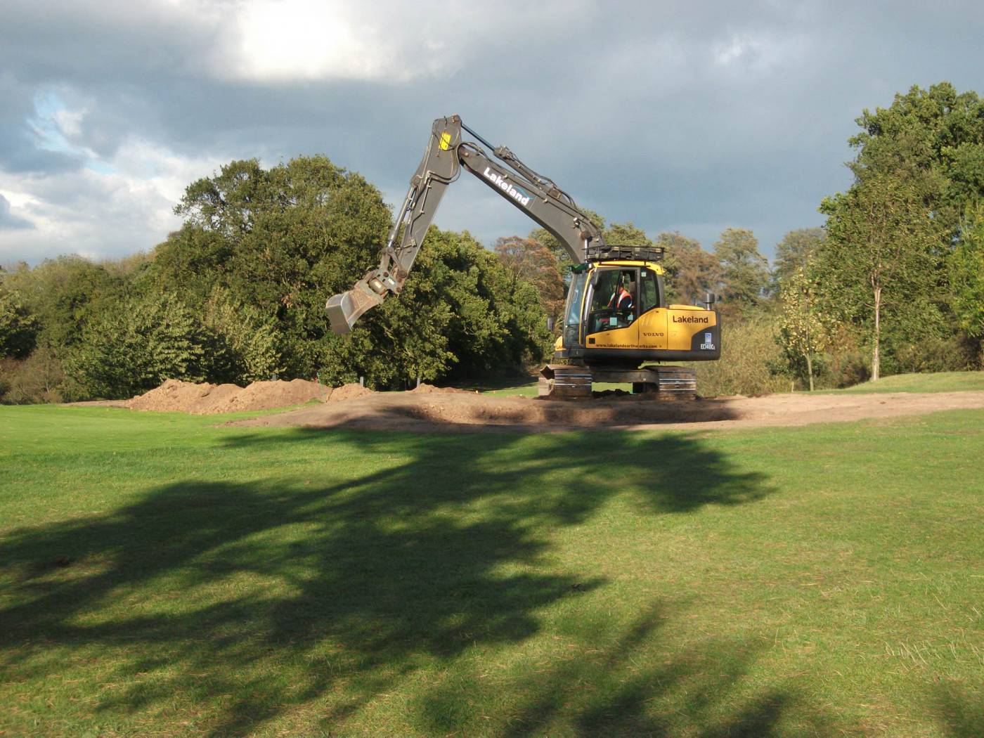 Volvo Excavator | Fineturf