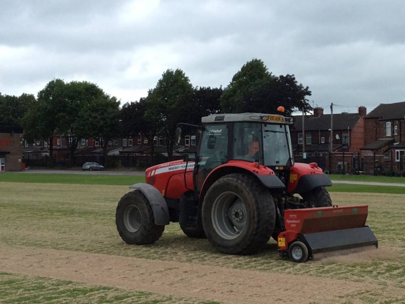 Charterhouse Dimple Seeder | Fineturf