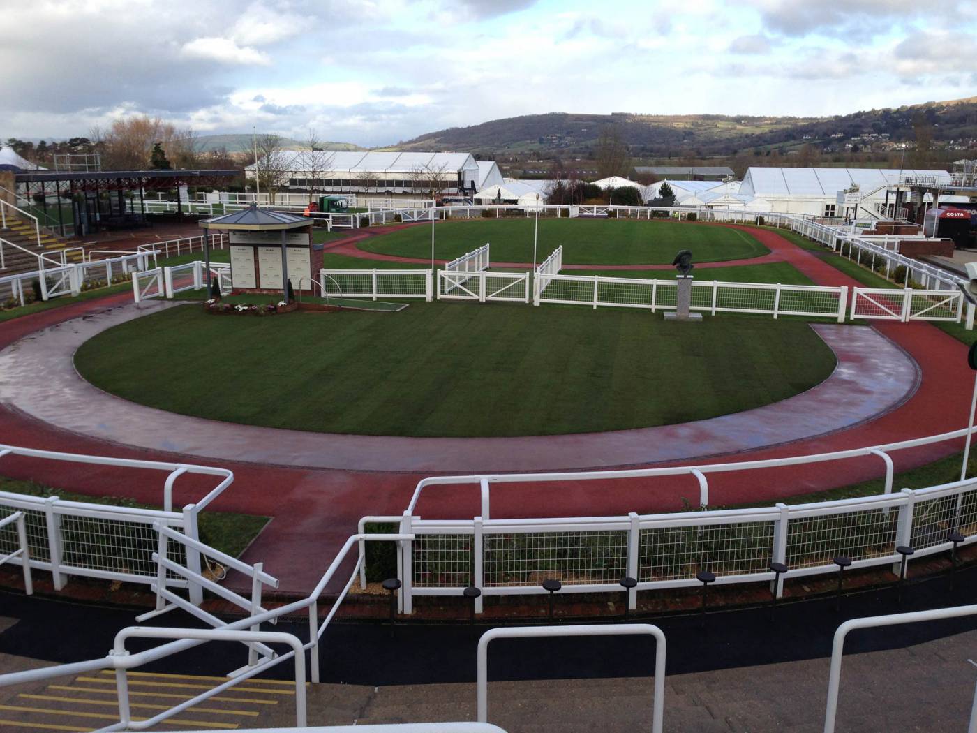 Cheltenham Racecourse Winners Enclosure Turf Installation | The Home of ...