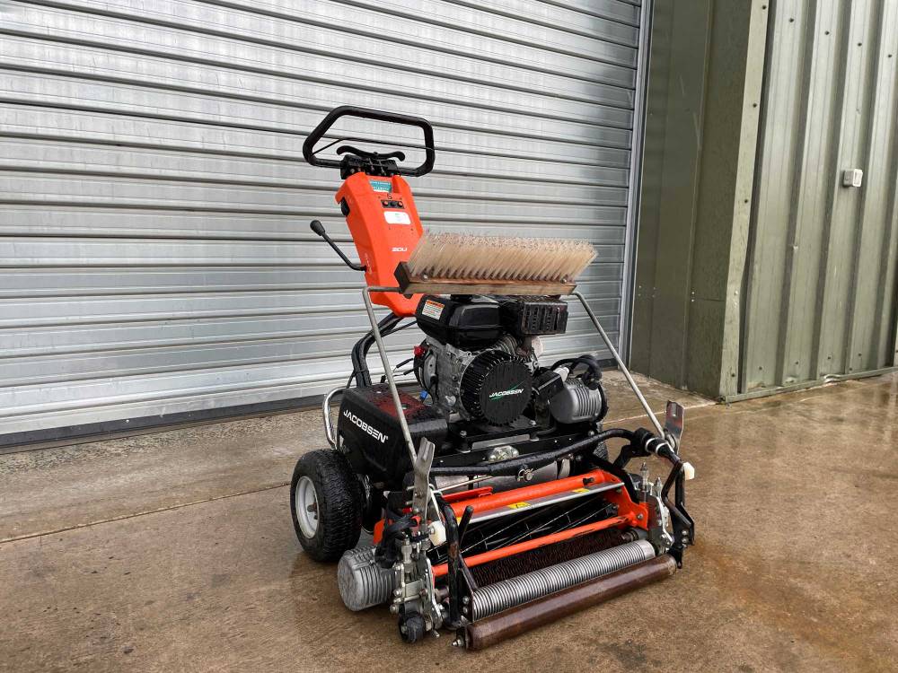 Jacobsen Eclipse 2 Pedestrian Hybrid Cylinder Mower For Sale | Fineturf