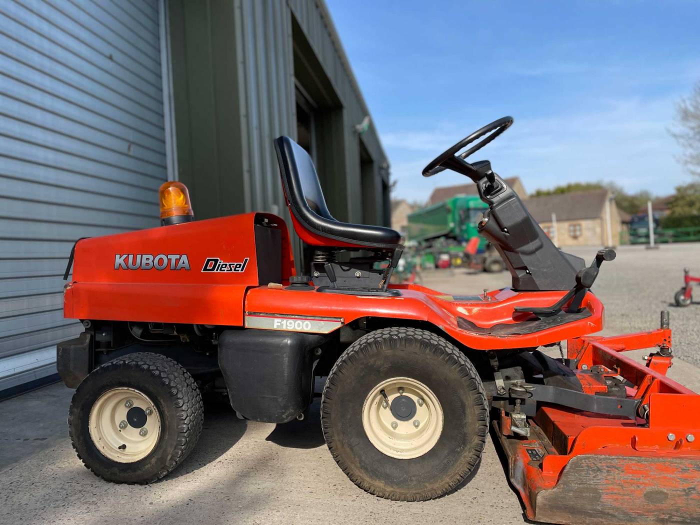 Kubota F1900 Outfront Rotary Mower For sale | Fineturf