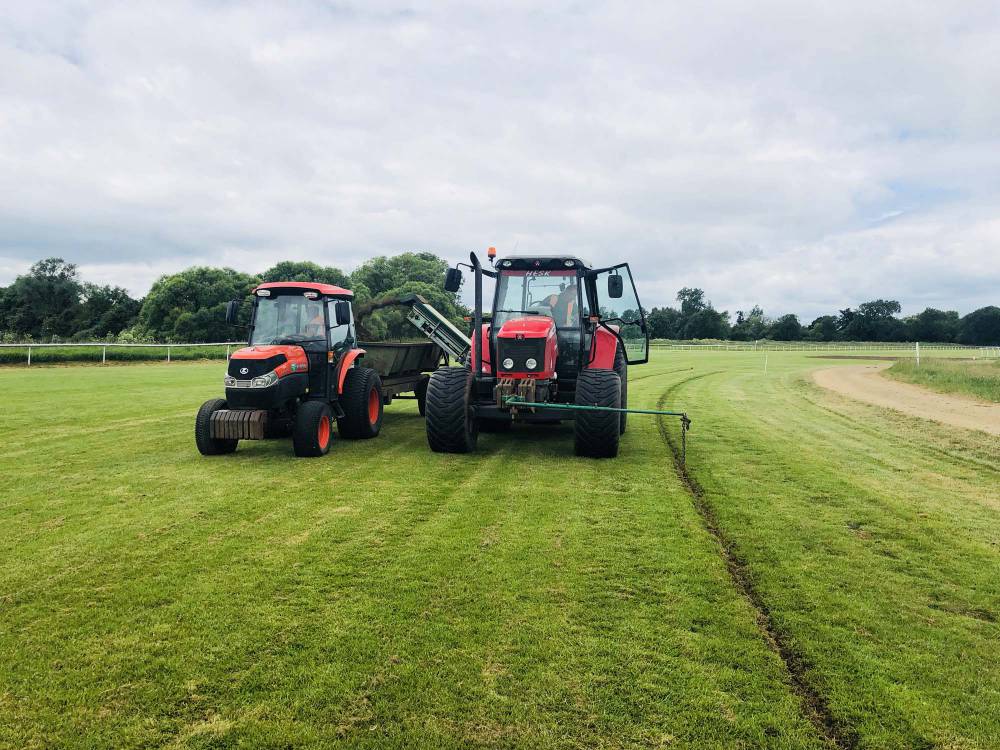 Huntingdon Racecourse Sand Slit Installation | Fineturf