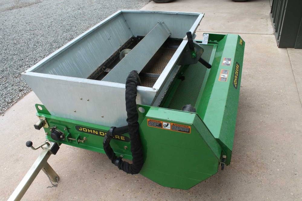 John Deere TD100 Top Dresser | For Sale