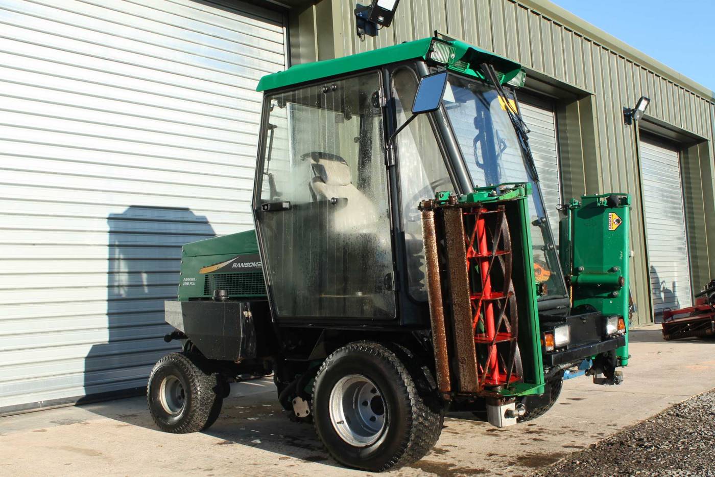 Ransomes Parkway 2250 Triple Mower
