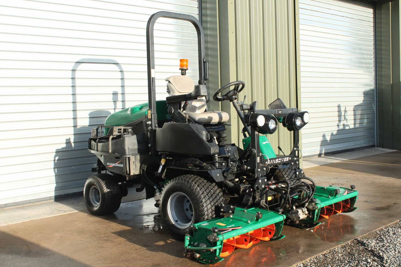 Ransomes Parkway 3 Triple Mower | For sale