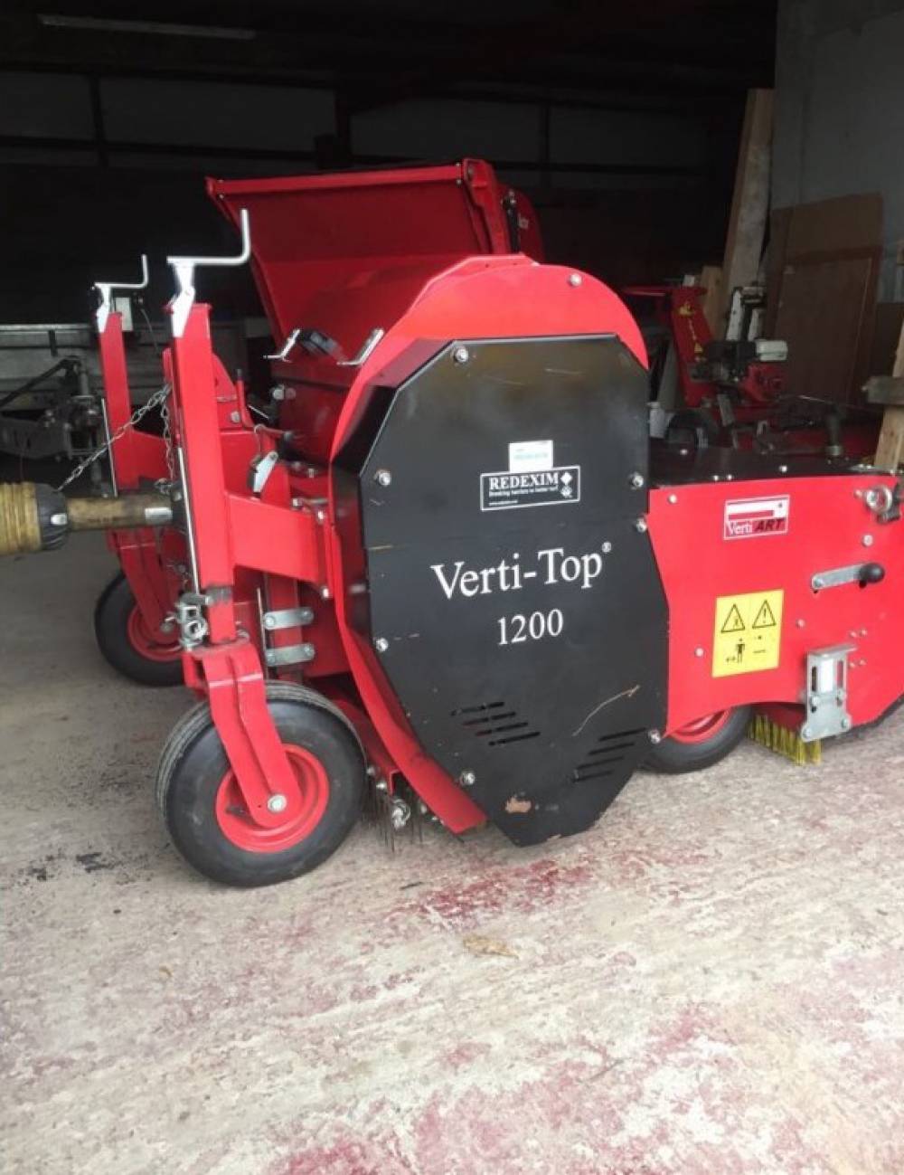 Redexim Verti Top 1200 for Sale | Fineturf