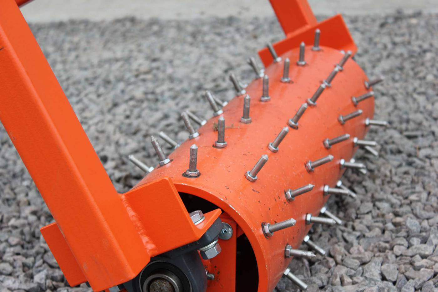Sorrel Roller for Sale | Spiking Roller | Fineturf