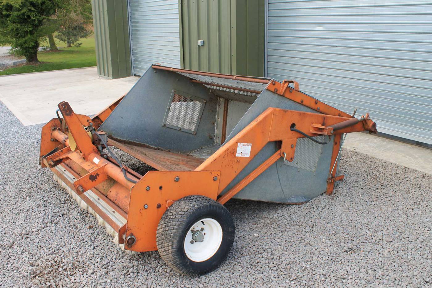 Sisis Quadraplay 1.8m with Rake, Groomer, Lute and Roller