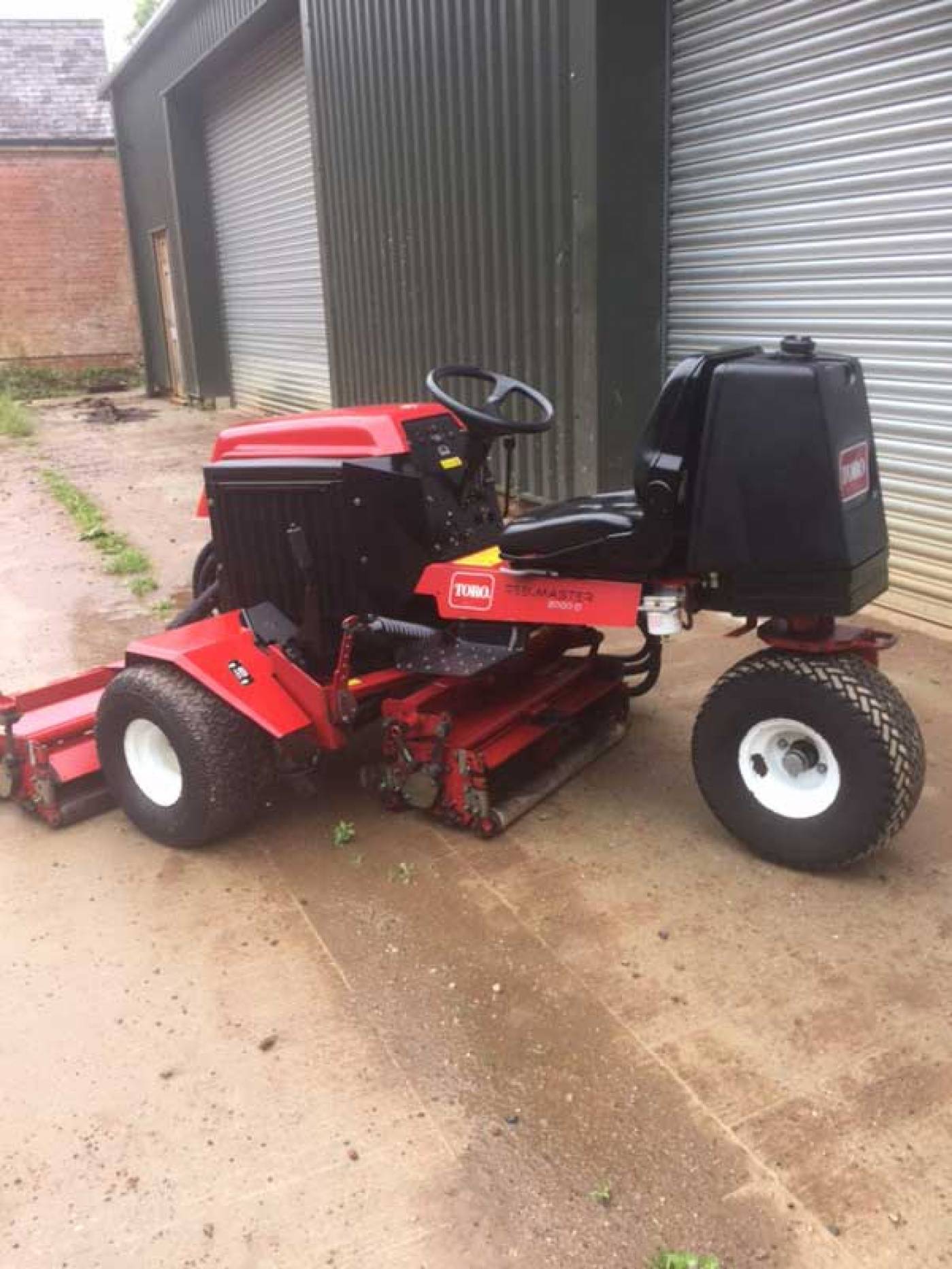 Toro 2000D Cylinder Mower for Sale | Fineturf