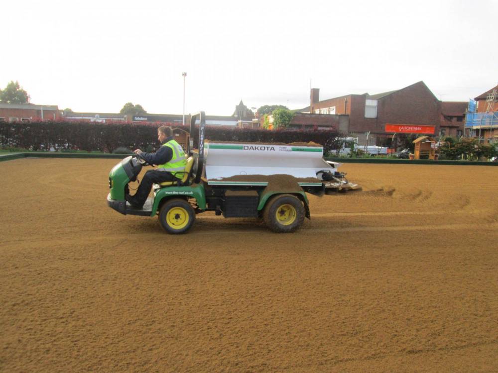 Dakota Turf Tender | Fineturf