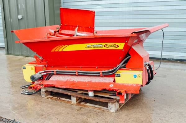 Tycrop ProPass Top Dresser for Sale | Fineturf